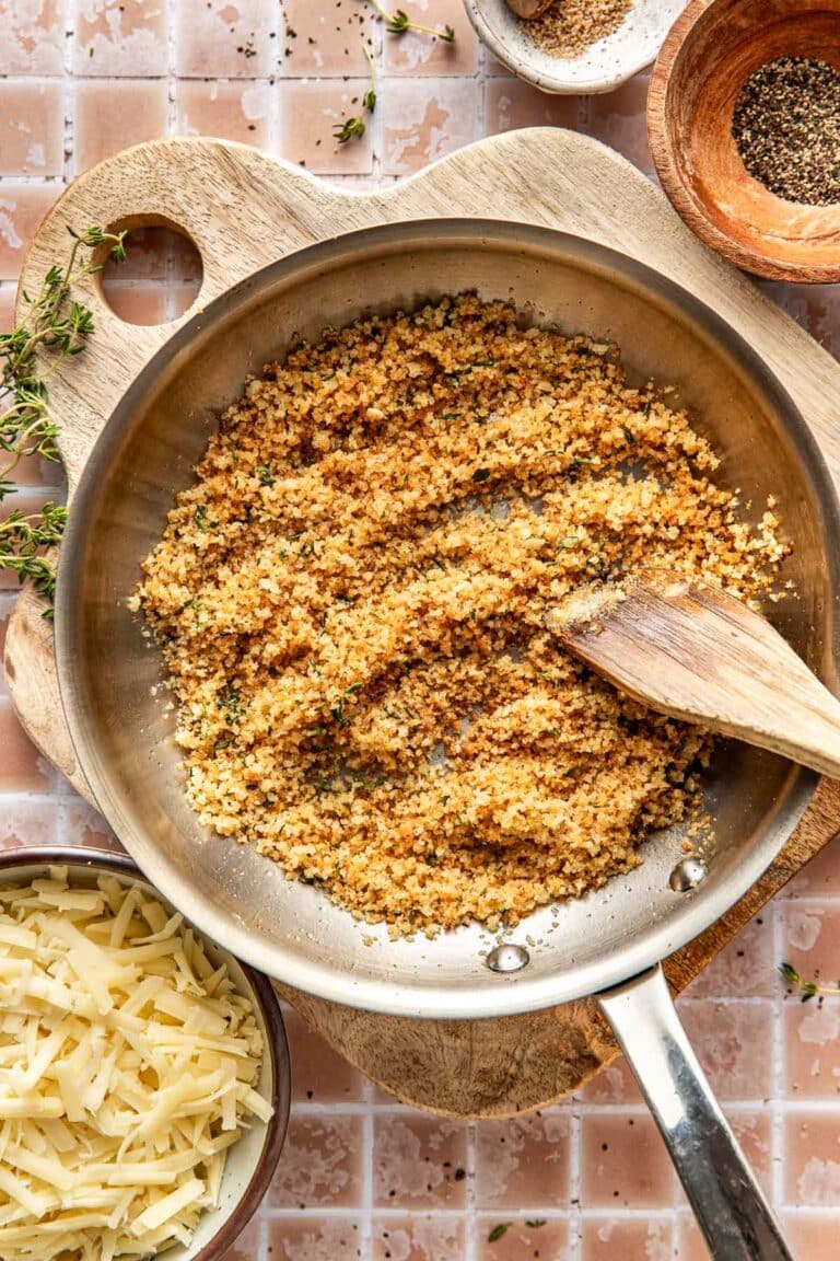 Easy Creamed Spinach with Gruyere & Toasty Breadcrumbs | So Much Food
